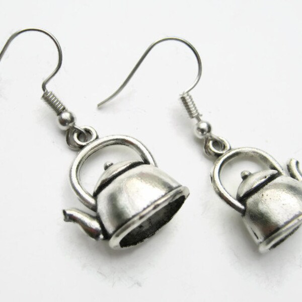 Antique Tea Kettle - Etsy