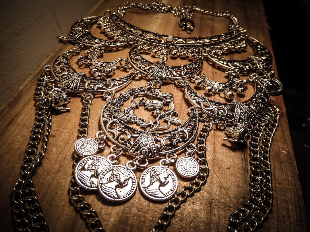 Silver Moon Plastron Necklace Goth Alice in Wonderland - Etsy