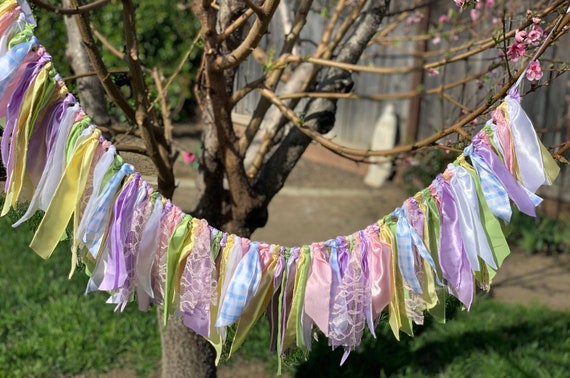 Rag Garland For Wedding How To Attach Garland To Table's Edge?