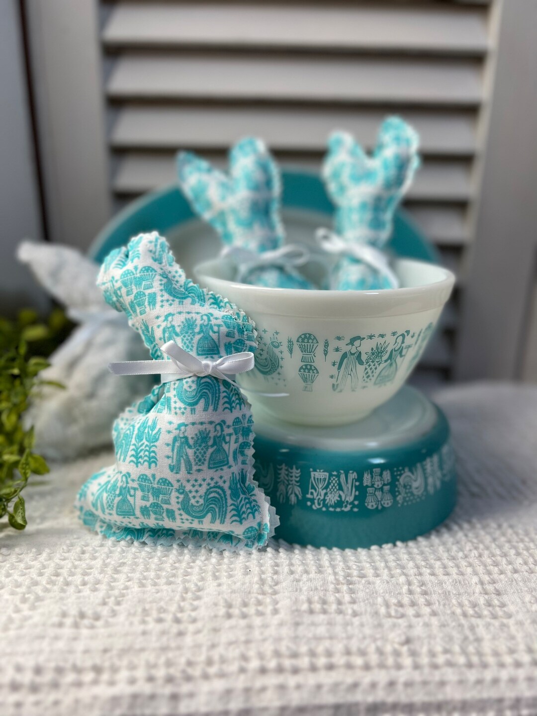 Butterprint Turquoise Pyrex Inspired Chocolate Style Easter Bunnies ...