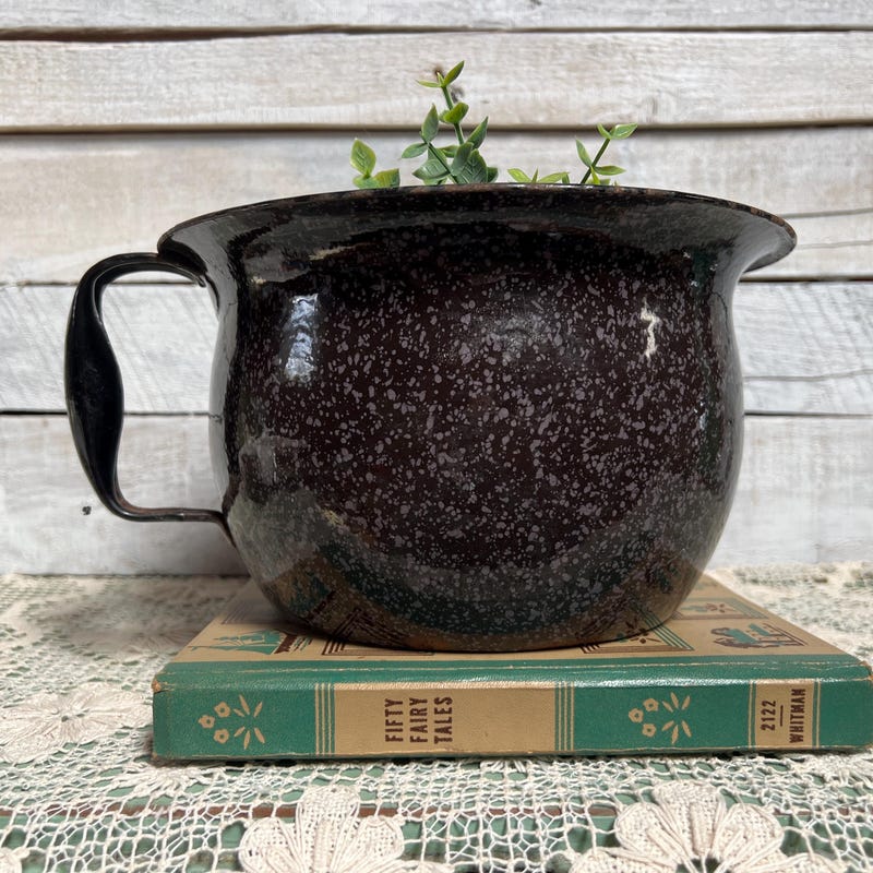 Antique Chamber Pot - Etsy