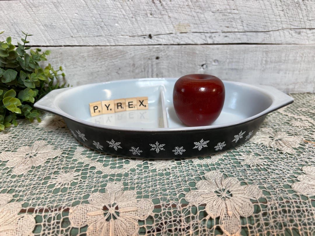 Pyrex 063 Matte Black Charcoal Snowflake Oval Divided Serving Dish 1958 ...