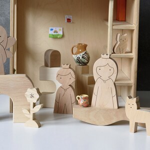 Natural Wood Princess Doll: Waldorf-inspired Toy - Etsy