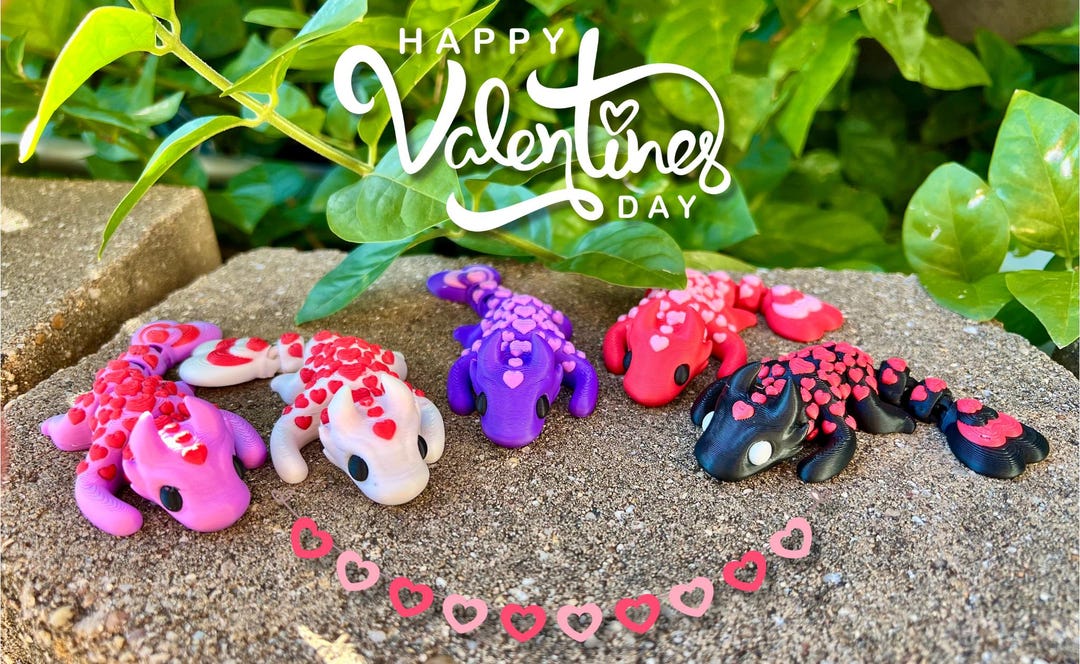 3D Printed Valentines Fidget Dragon, Cute 3D Print Miniatures, Heart ...