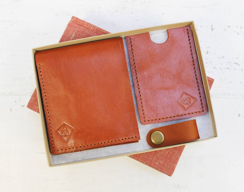 Leather Wallet Gift Set: Bi-fold Wallet, Card Holder & Cable Tidy - Etsy