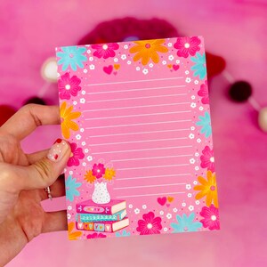 Romance Book Stack Notepad 4.25" X 5.5" - Bookworm Gift - Bookish Notepad - Etsy