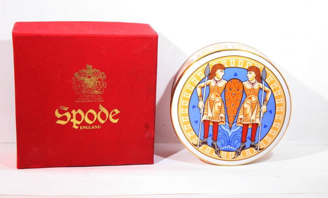 Spode Zodiac Gemini Trinket Box Bon China England From the Hunterian ...