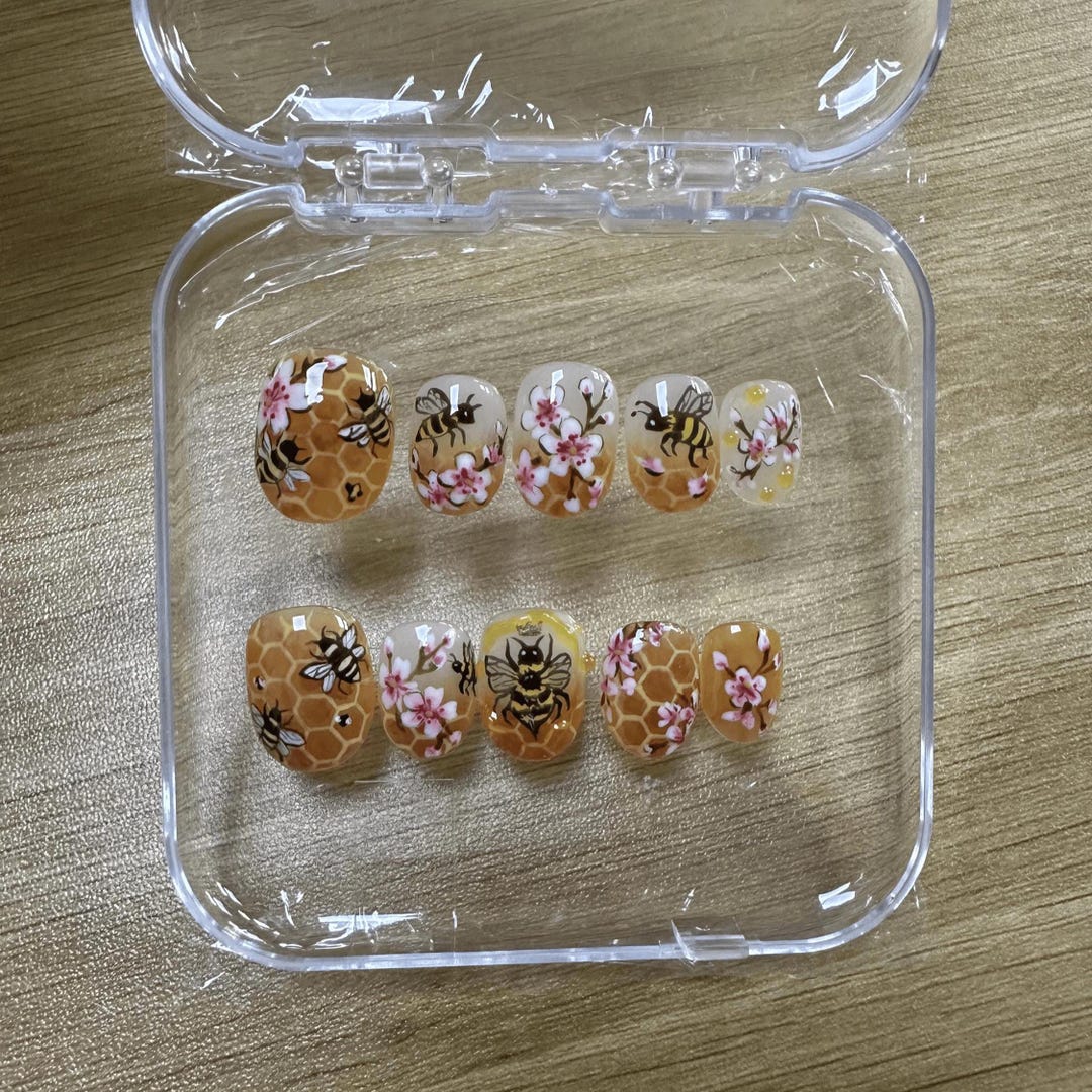 Honey Bee Floral Press on Nails – Cute Handmade Honeycomb Nail Art With ...