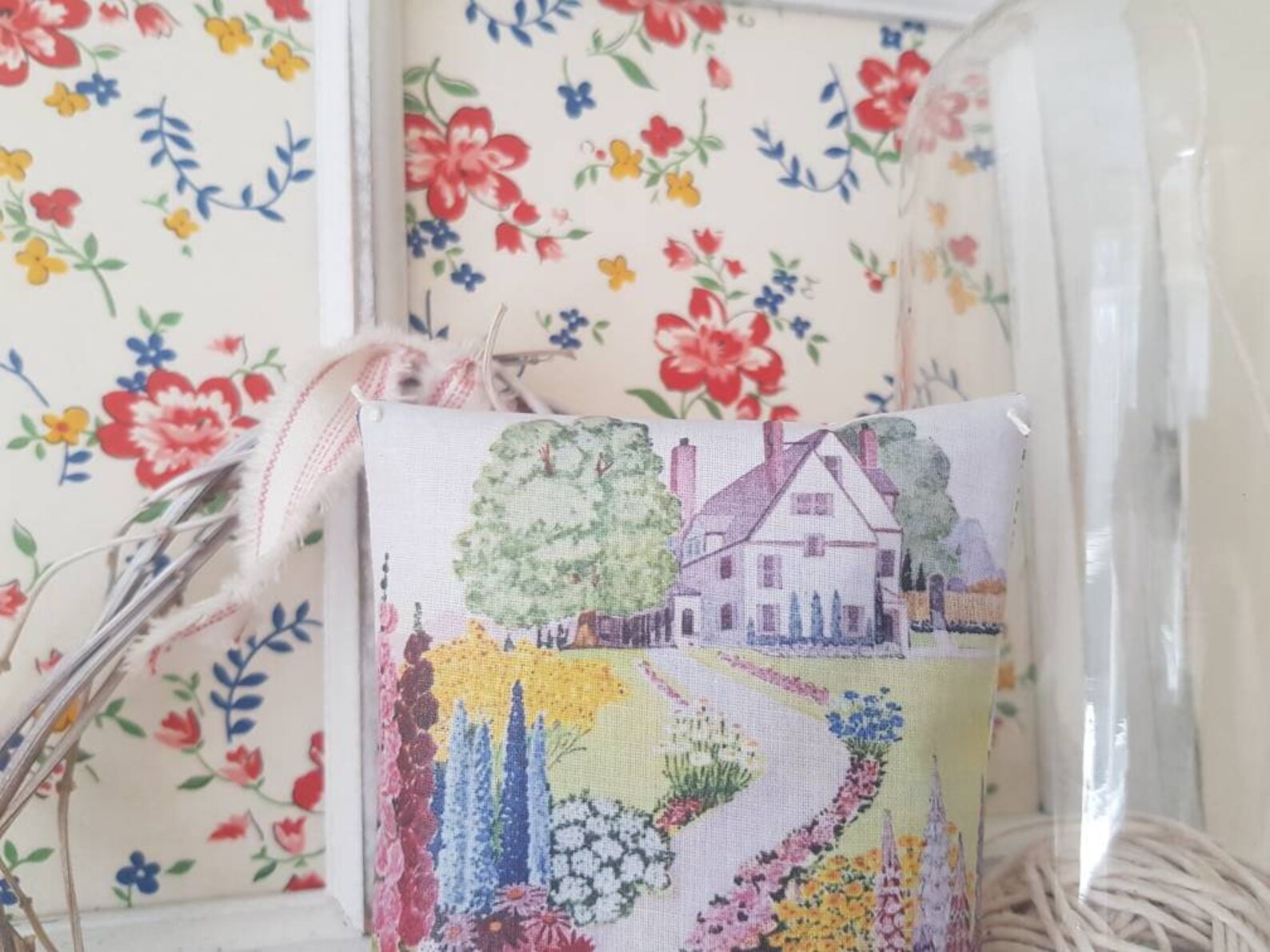 Cottage Garden Illustration Fabric Fragrant Gift - Etsy