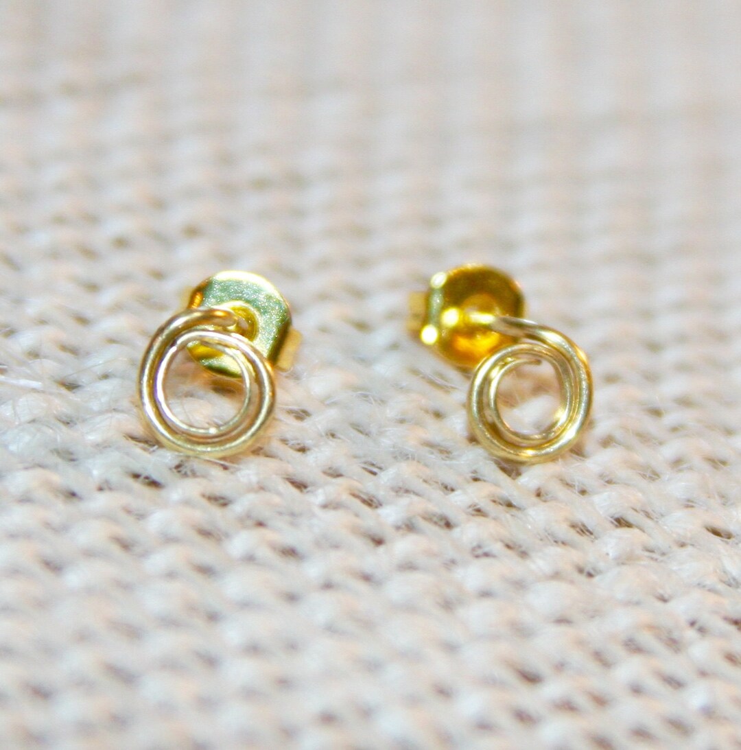 Small Circle Earrings Wire Stud Earrings Boho Tiny Circle Gold Stud ...