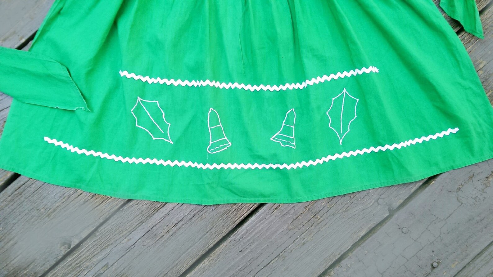 Vintage Christmas Embroidered Ric Rac Apron - Etsy