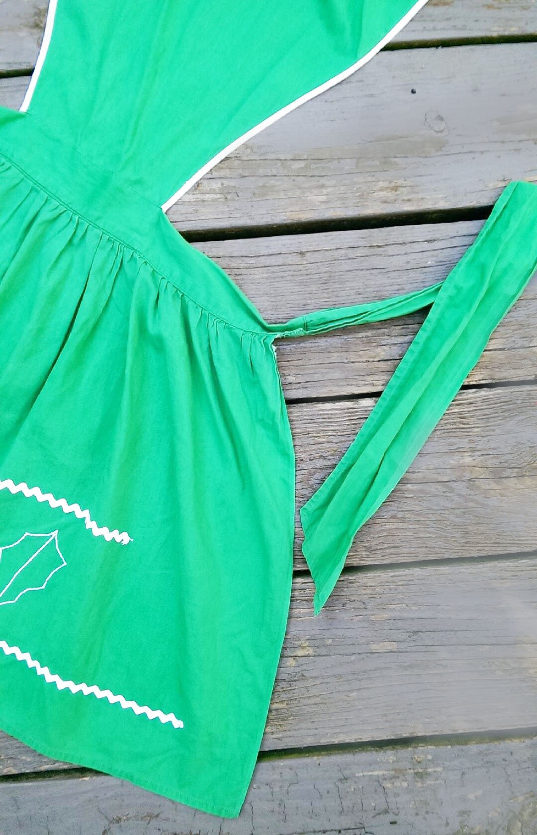 Vintage Christmas Embroidered Ric Rac Apron - Etsy