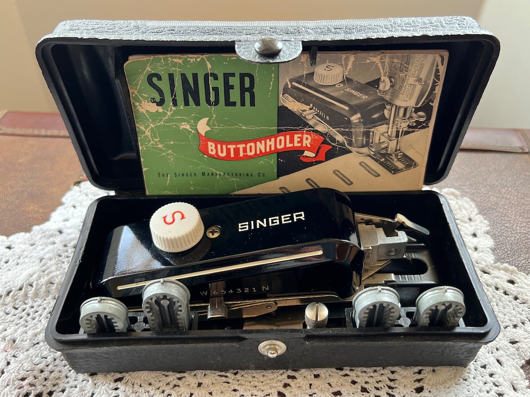 Vintage Singer Sewing Machine Buttonholer | 160506 | Original Black ...