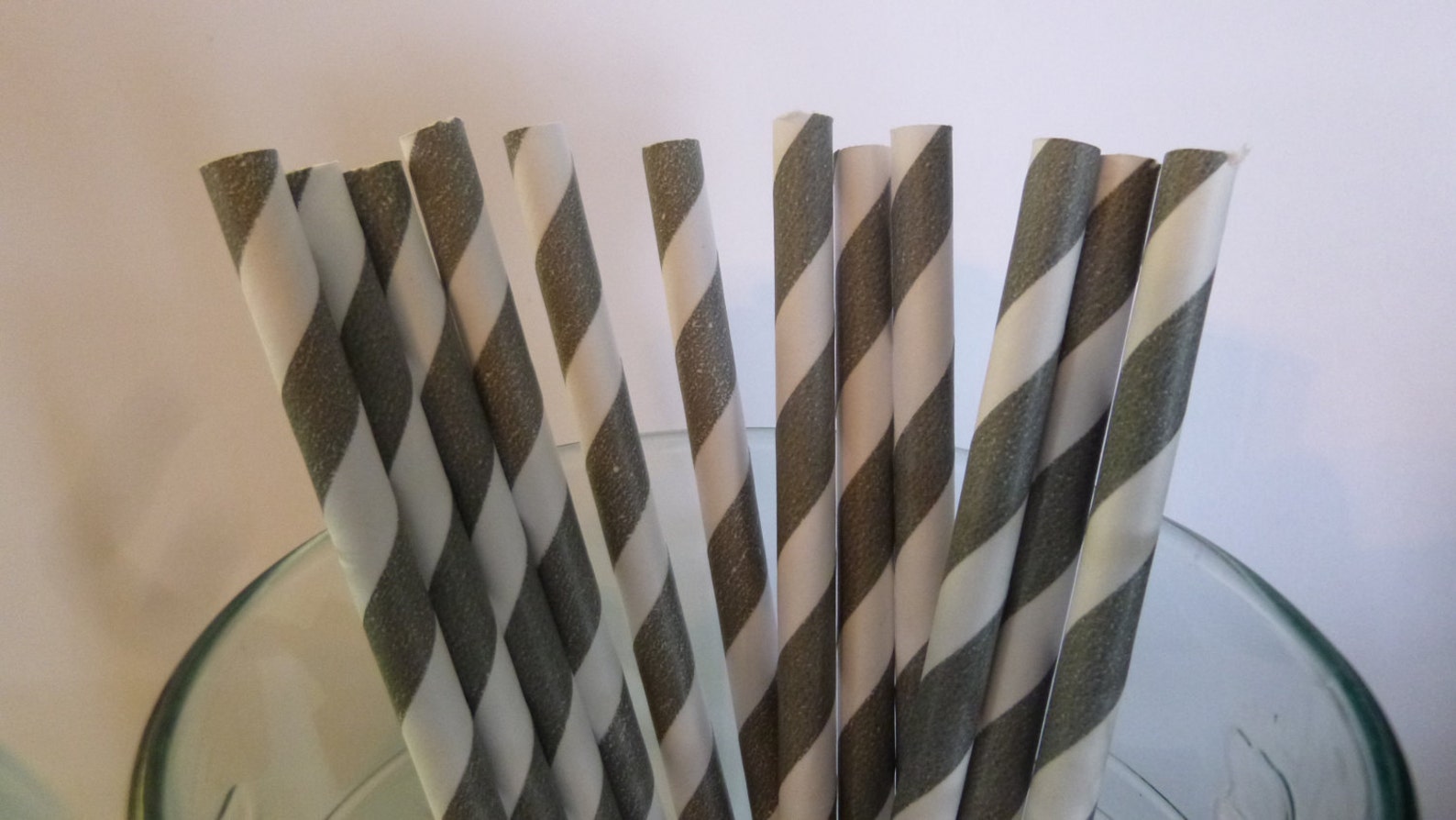 25 Light Grey Strip Paper Straws- Food Safe, Biodegradeable, Soy Based ...
