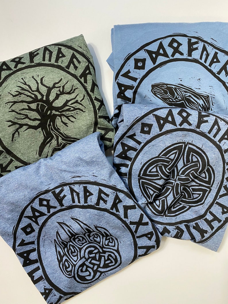 Bear Claw, Elder Futhark Rune Circle, HAND PRINTED T-SHIRT - Etsy