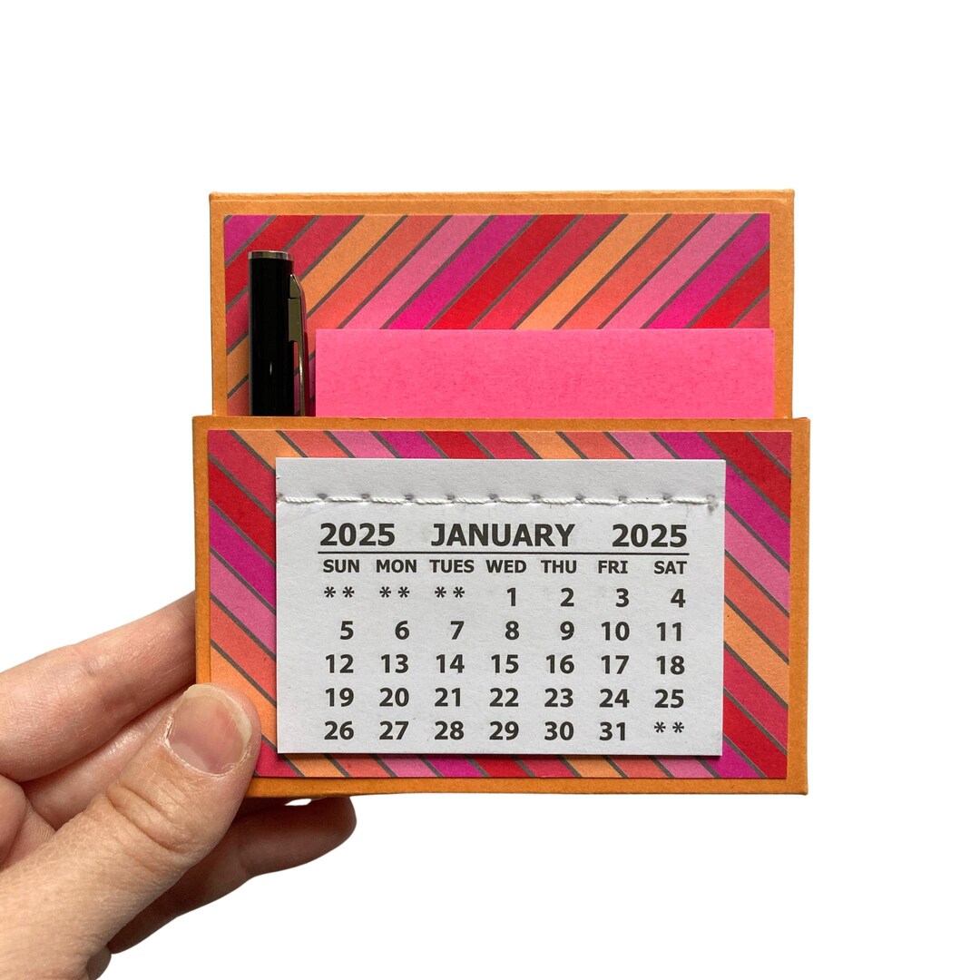 2025 Calendar Desk Calendar 2025 Desk Calendar Mini Standing Calendar ...