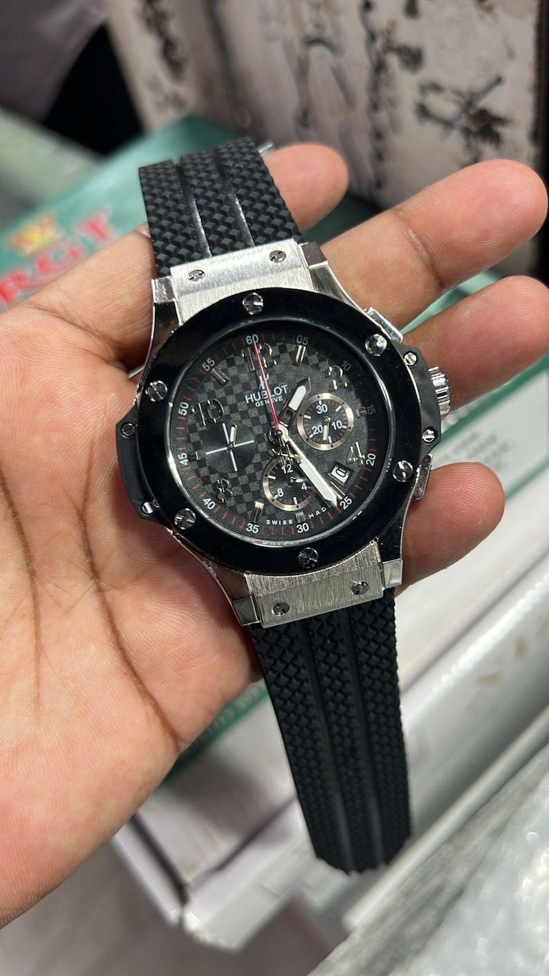 Men's Black Dial Chronograph Watch, Silicone Strap, Analog Sport Style ...