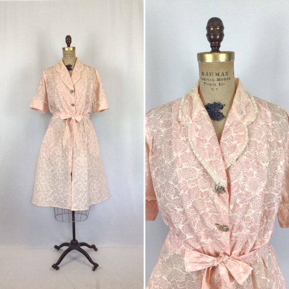 Vintage 50s Robe| Vintage Floral Print Bathrobe | 1950s Pink Vintage 50s Robe| Vintage Floral Print Bathrobe | 1950s Pink