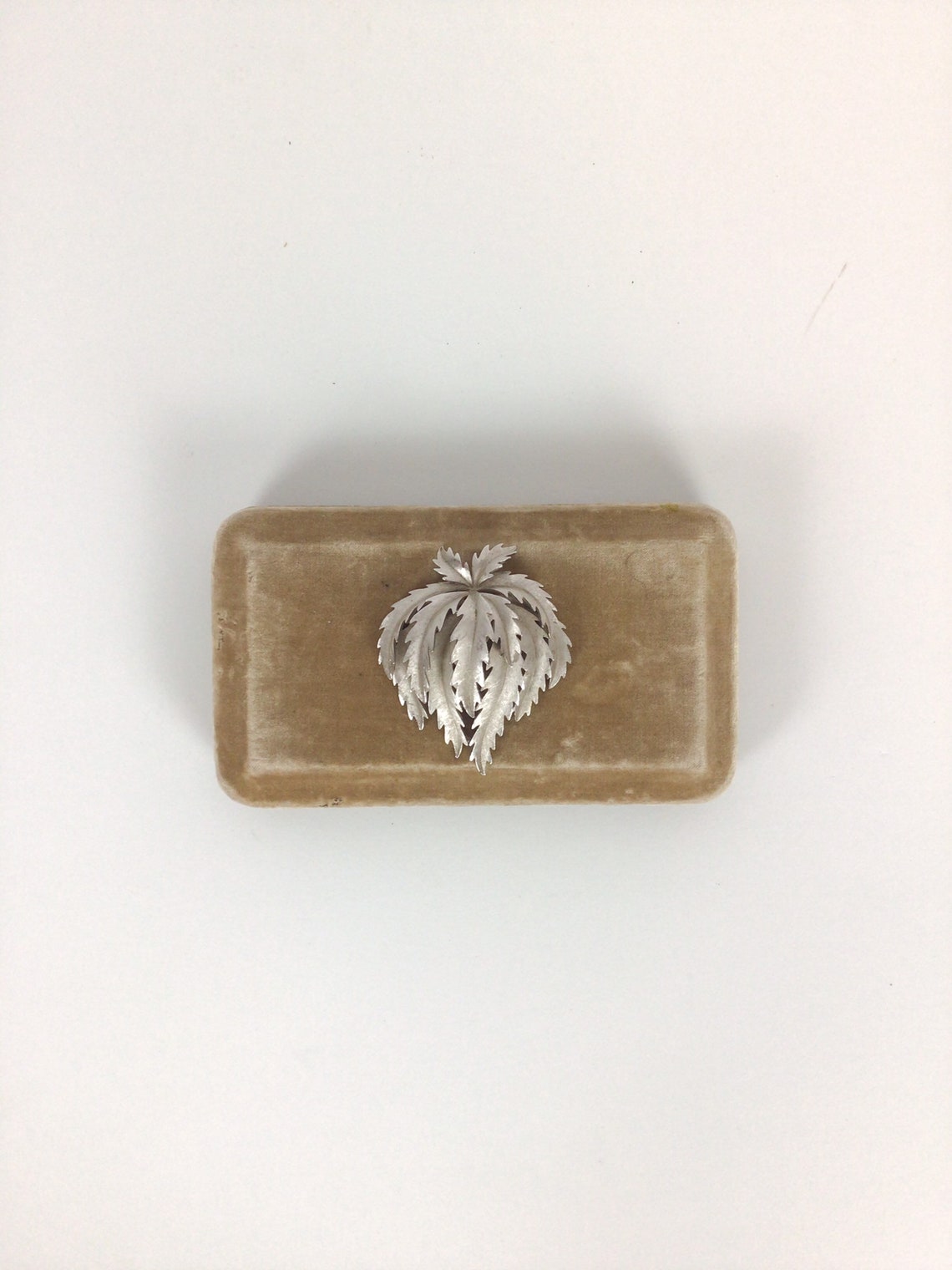 Vintage 50s brooch Vintage silver toned thistle brooch | Etsy