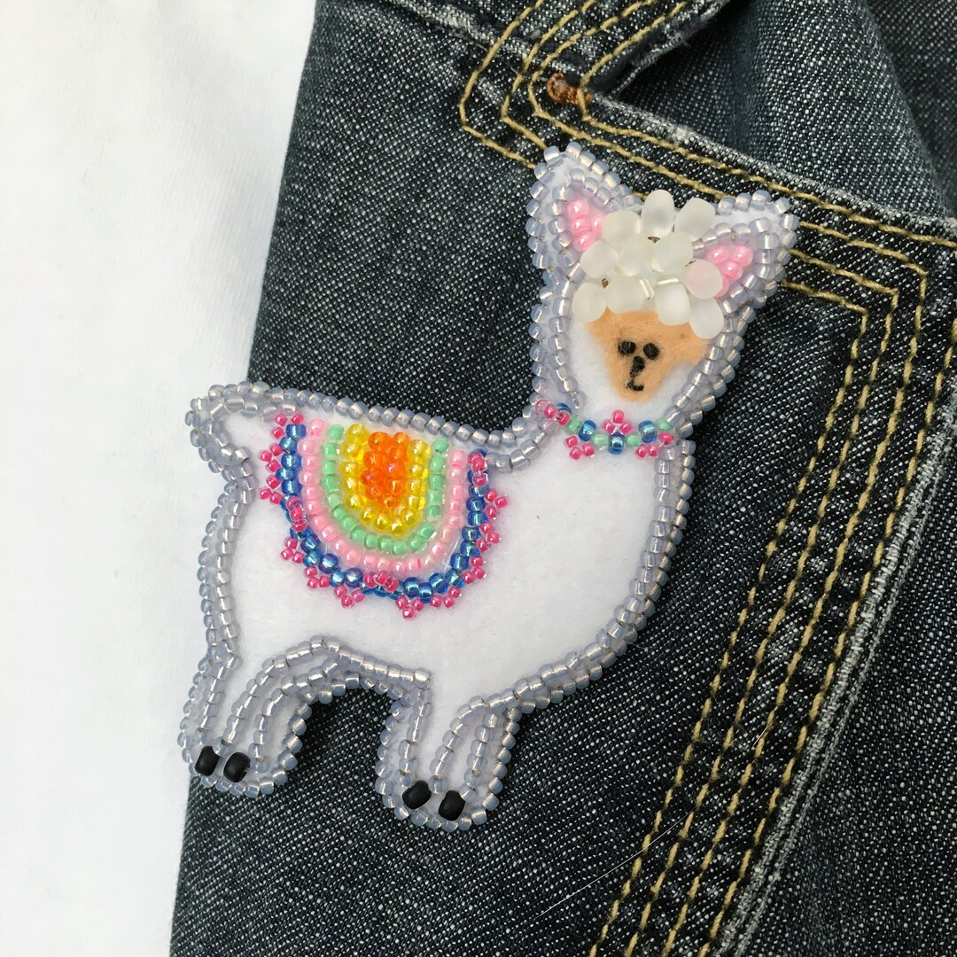 Alpaca Pin, Hand Beaded Brooch Gift for Llama Lover, White Lapel / Hat ...