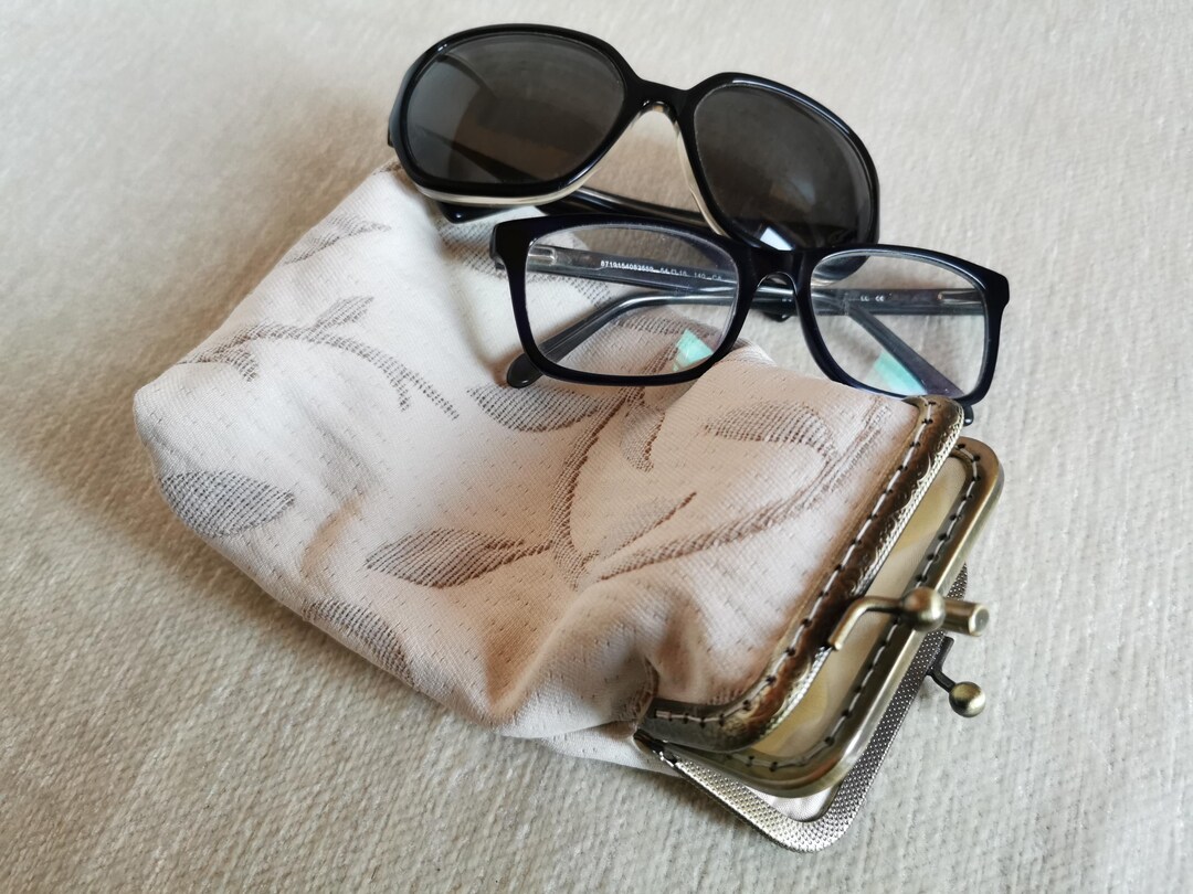 Double Kiss Lock Eyeglass Case, Vintage Style Eyeglasses Case, Double ...