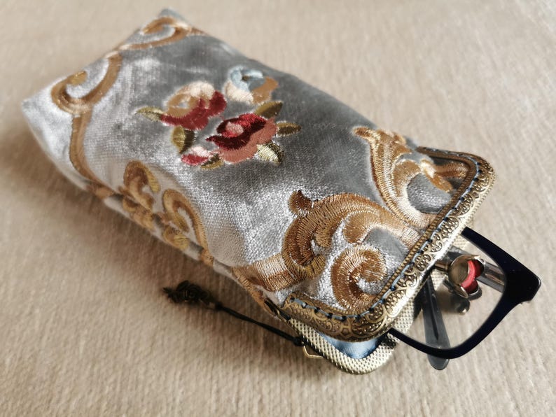 Flowers Eyeglass Case, Fabric Kiss Clasp Sunglass Case, Kiss Lock ...