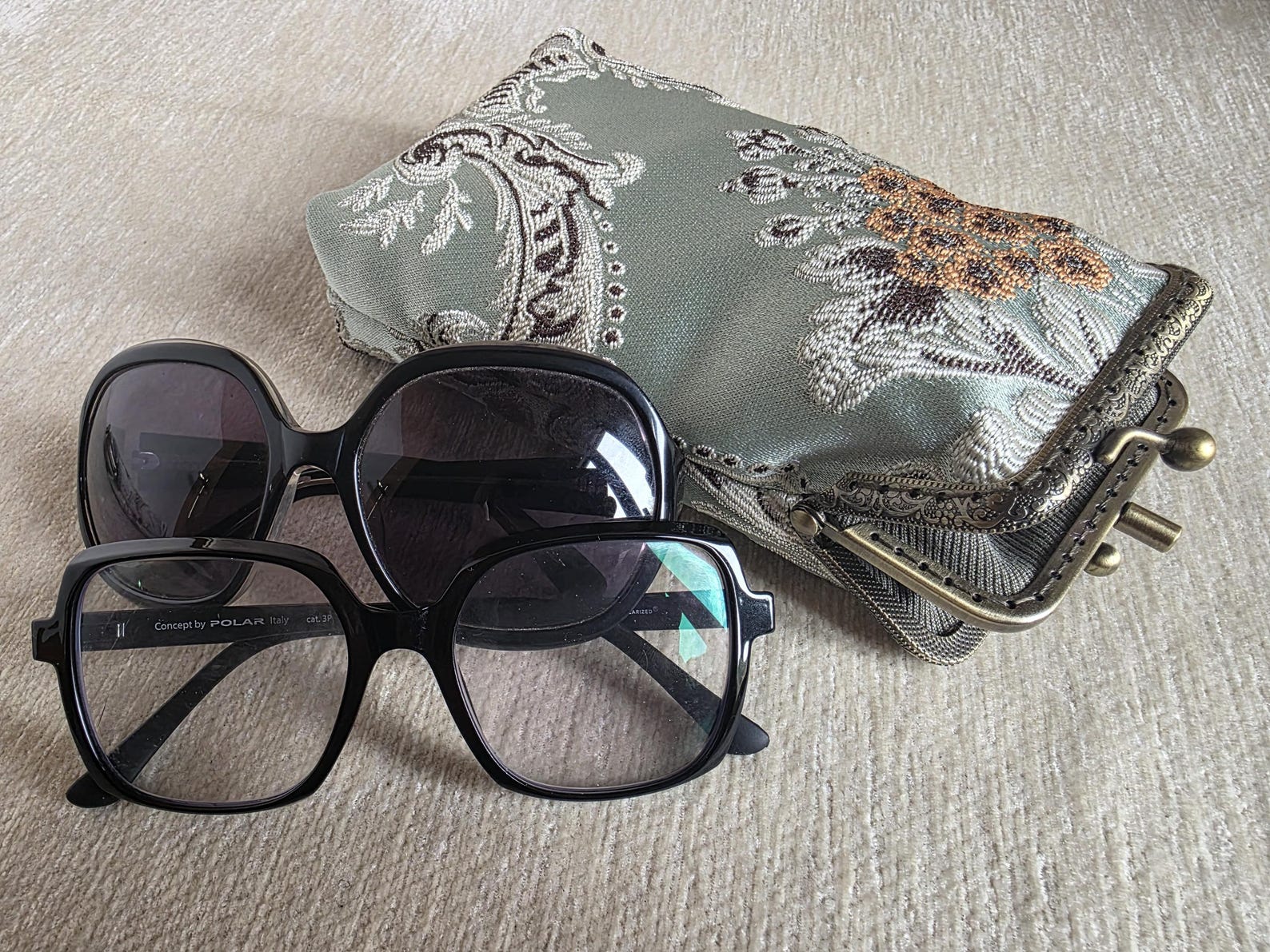 Double Kiss Lock Eyeglass Case, Vintage Style Glasses Case, Double ...