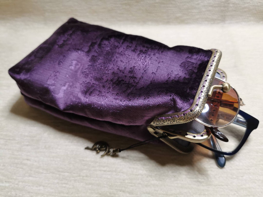 Double Kiss Lock Eyeglass Case Vintage Style Kisslock Glasses - Etsy