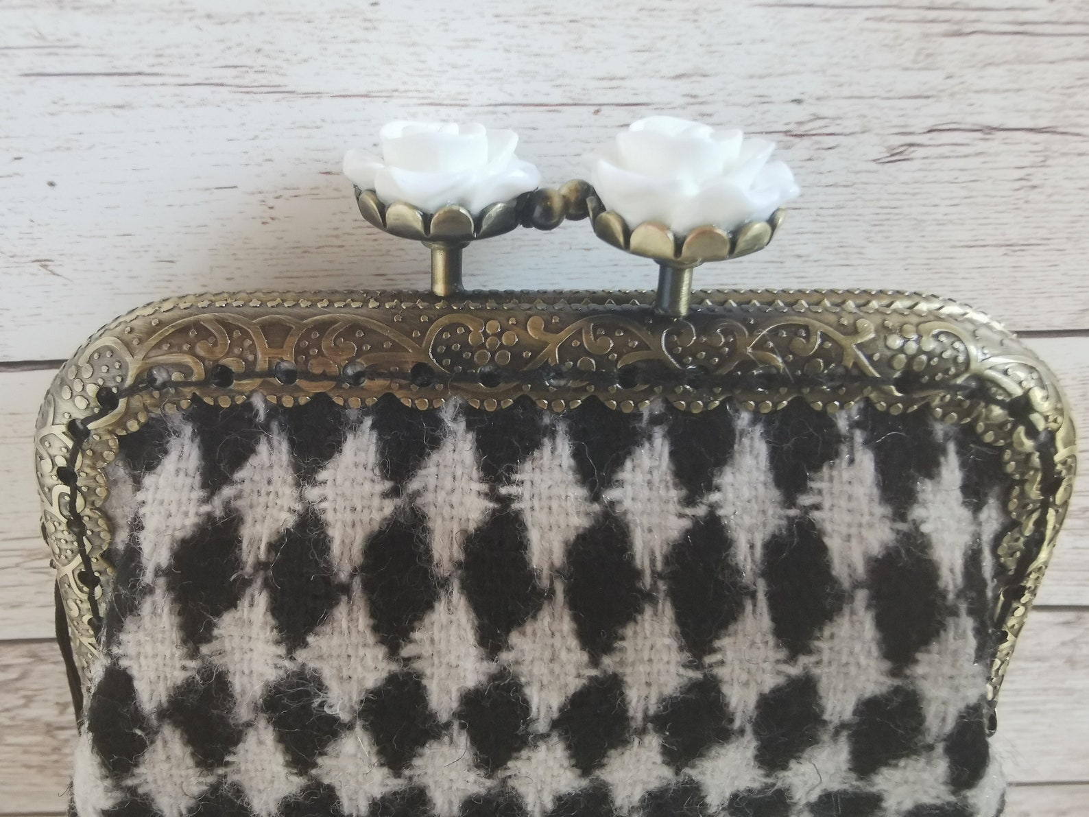 Eyeglass Case, Sunglass Case, Vintage Style Glasses Case, Kiss Clasp ...