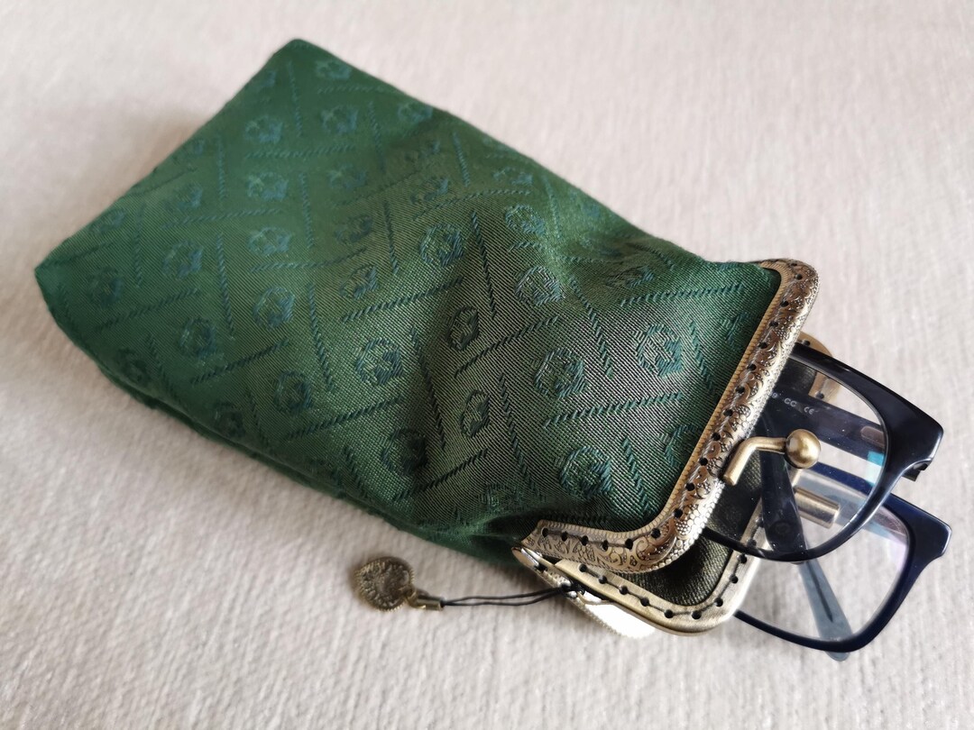 Double Kiss Lock Eyeglass Case, Kisslock Glasses Case Vintage Style ...