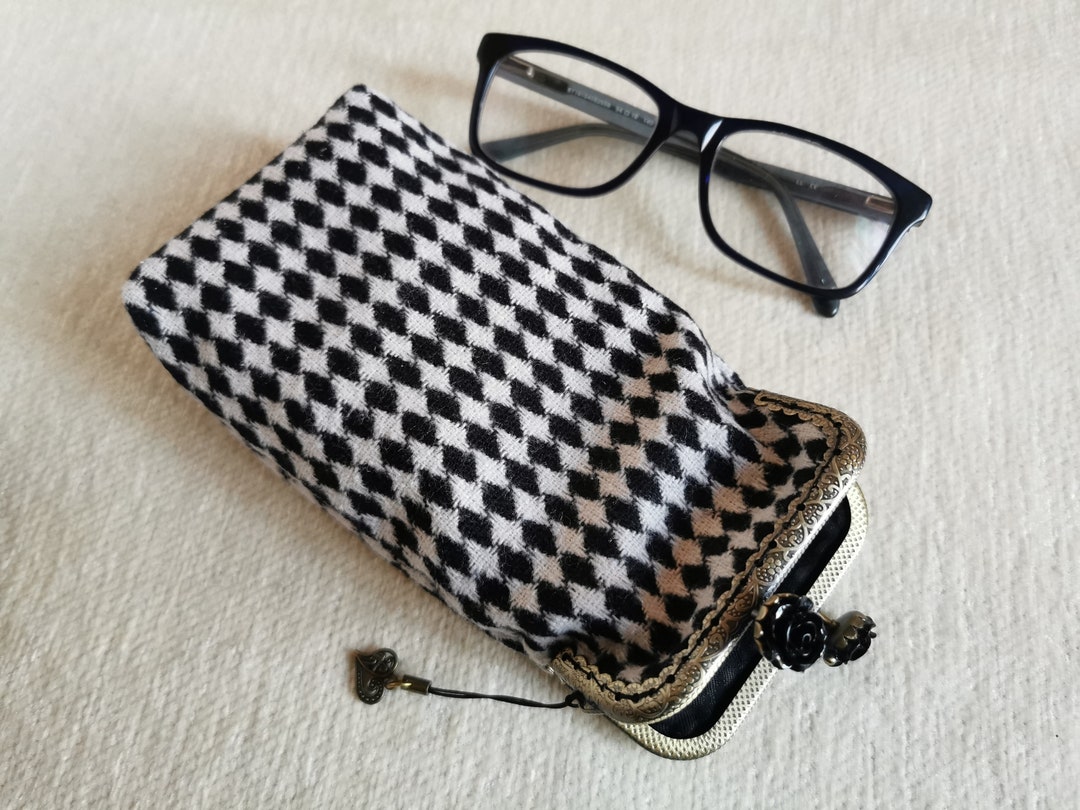 Eyeglass Case, Sunglass Case, Vintage Style Glasses Case, Kiss Clasp ...