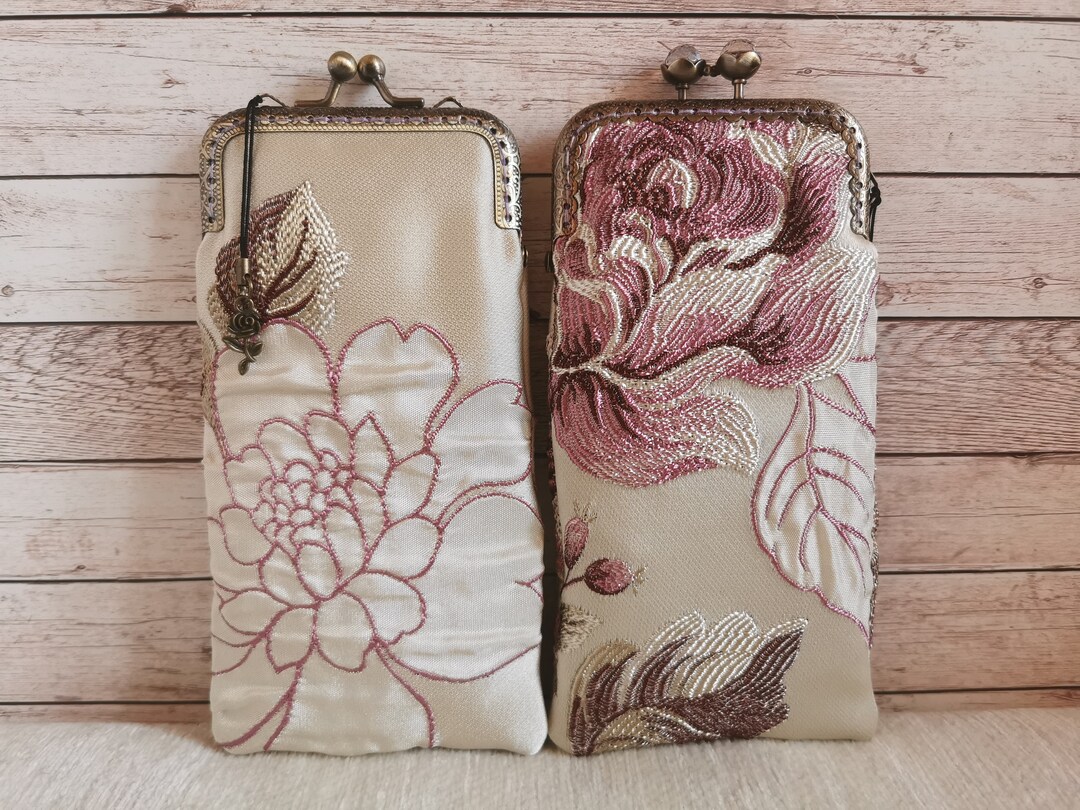 Phone Pouch, Kiss Clasp Cell Phone Pouch, iPhone 15 Pouch, Samsung ...