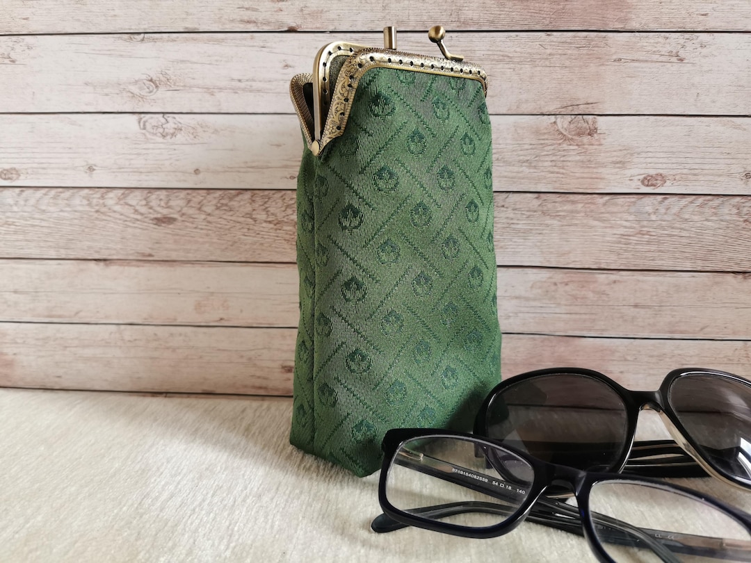 Double Kiss Lock Eyeglass Case, Kisslock Glasses Case Vintage Style ...