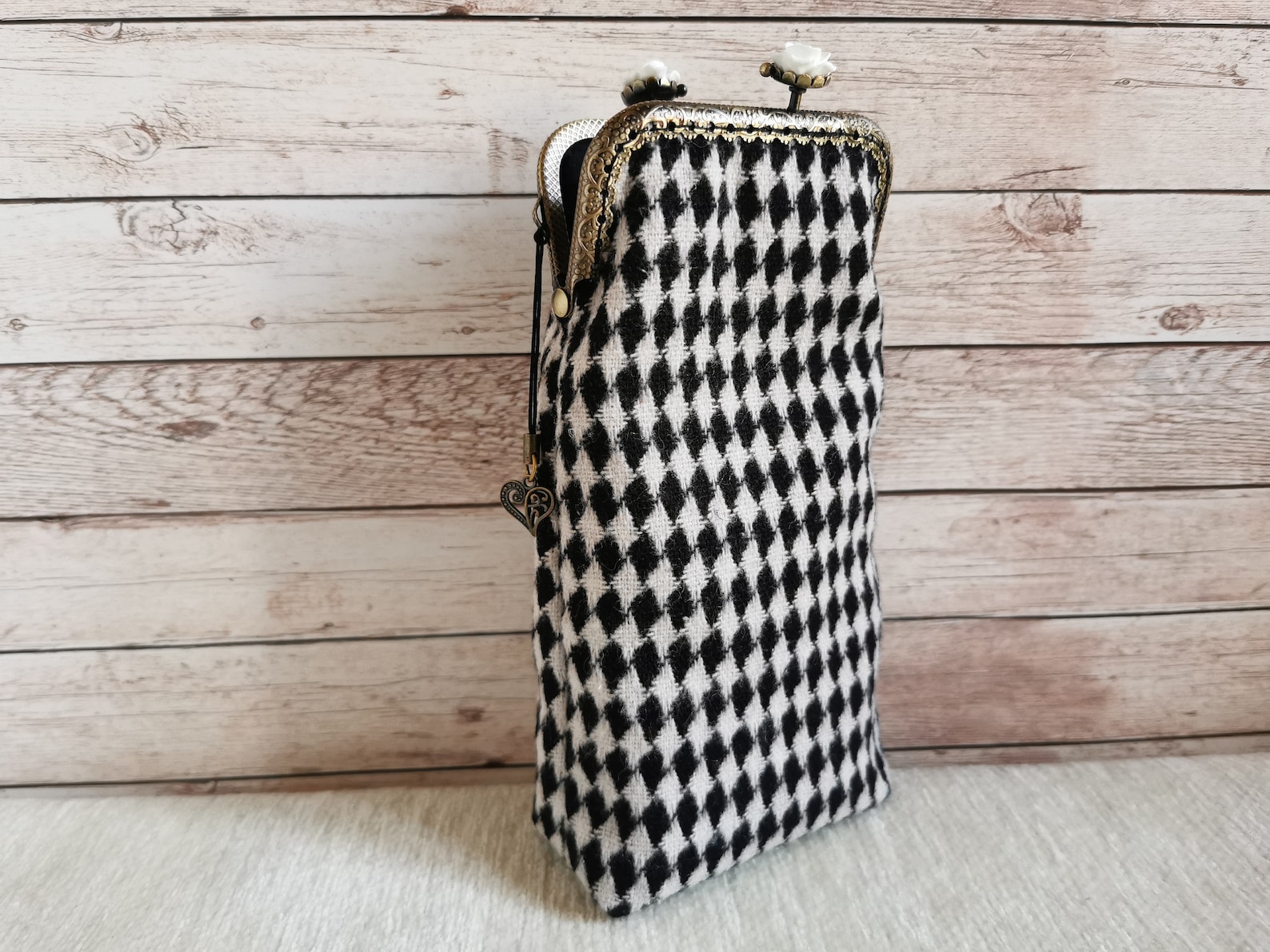 Eyeglass Case, Sunglass Case, Vintage Style Glasses Case, Kiss Clasp ...