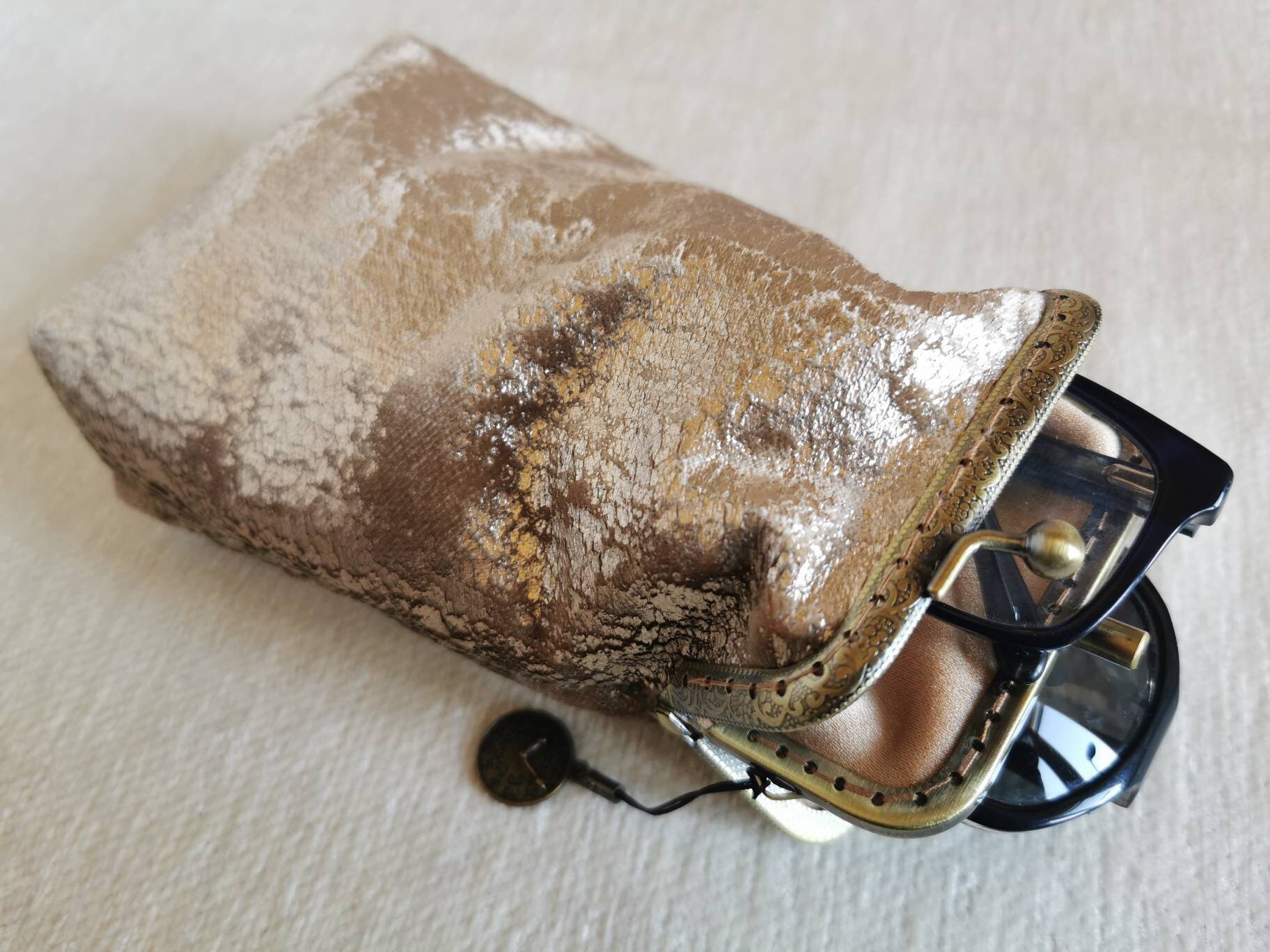 Double Kiss Lock Eyeglass Case, Vintage Style Glasses Case, Double ...