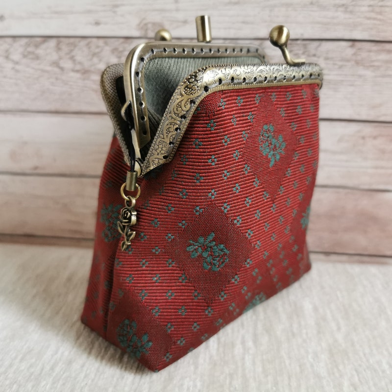 Kiss Lock Purse - Etsy