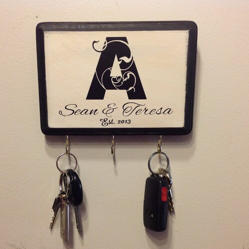 Personalized Love Wall Key holder with Couple's name and | Etsy