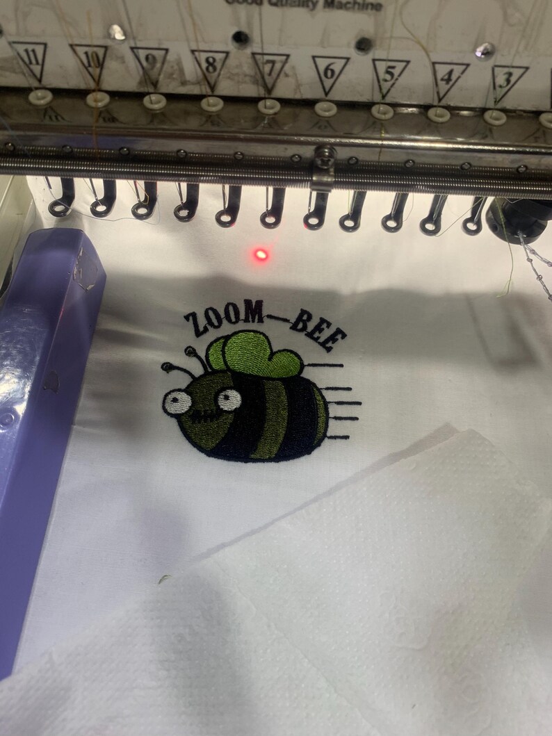 Zoom Bee Embroidery Design - Etsy