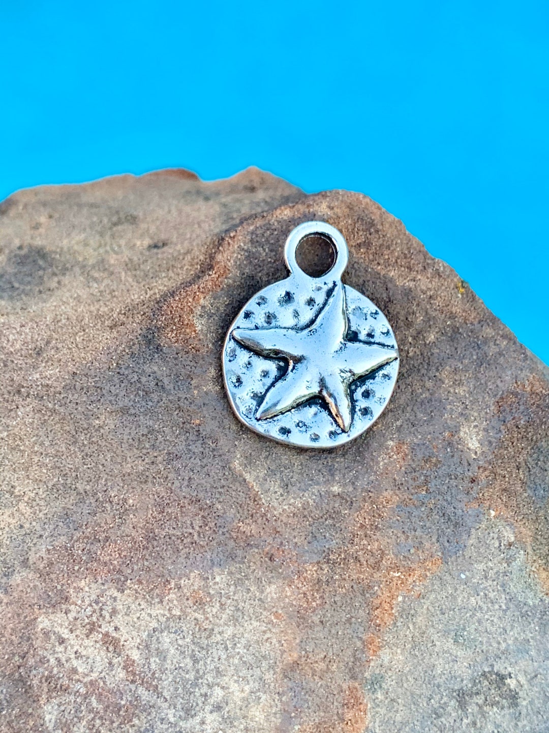 DIY Jewelry - Antique Silver Star Fish Charms - 4 Pieces - Destashing ...