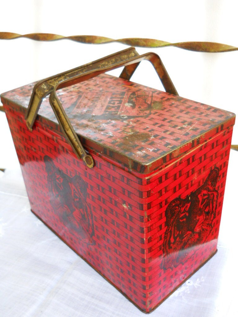 Vintage 1905 Industrial Tiger Bright Sweet Chewing Tobacco Lunch Pail ...