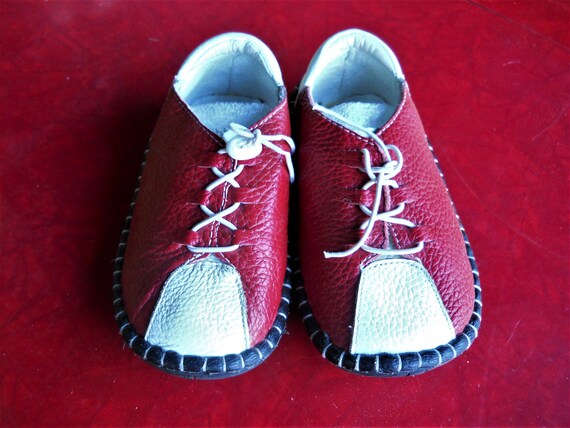 Vintage Child Retro Red White Leather Pedoodles Shoes… - Gem