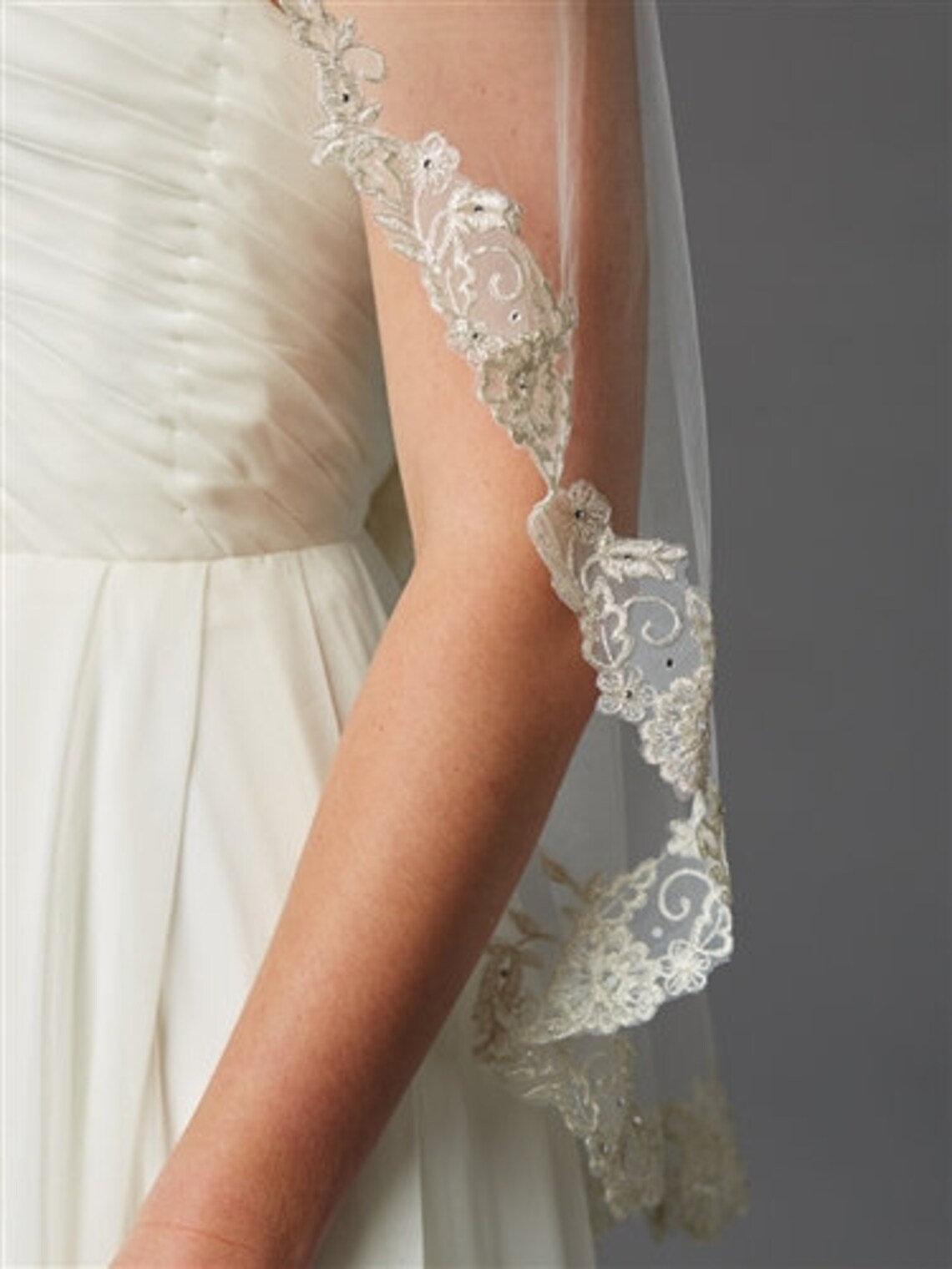 One Layer Fingertip Length Mantilla Bridal Veil With Silver - Etsy