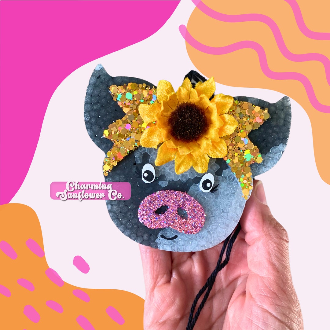Sunflower Piggy // Pig Freshie // Farm Animal // Pig With Bow // Polka ...