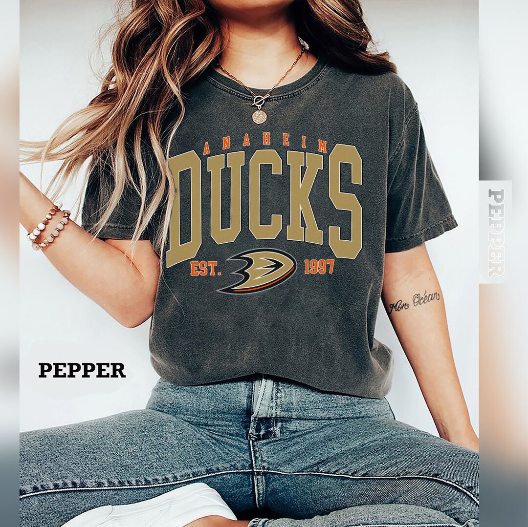 Comfort Colors® Vintage Anaheim Mighty Ducks Shirt, Merch Vintage 90s ...