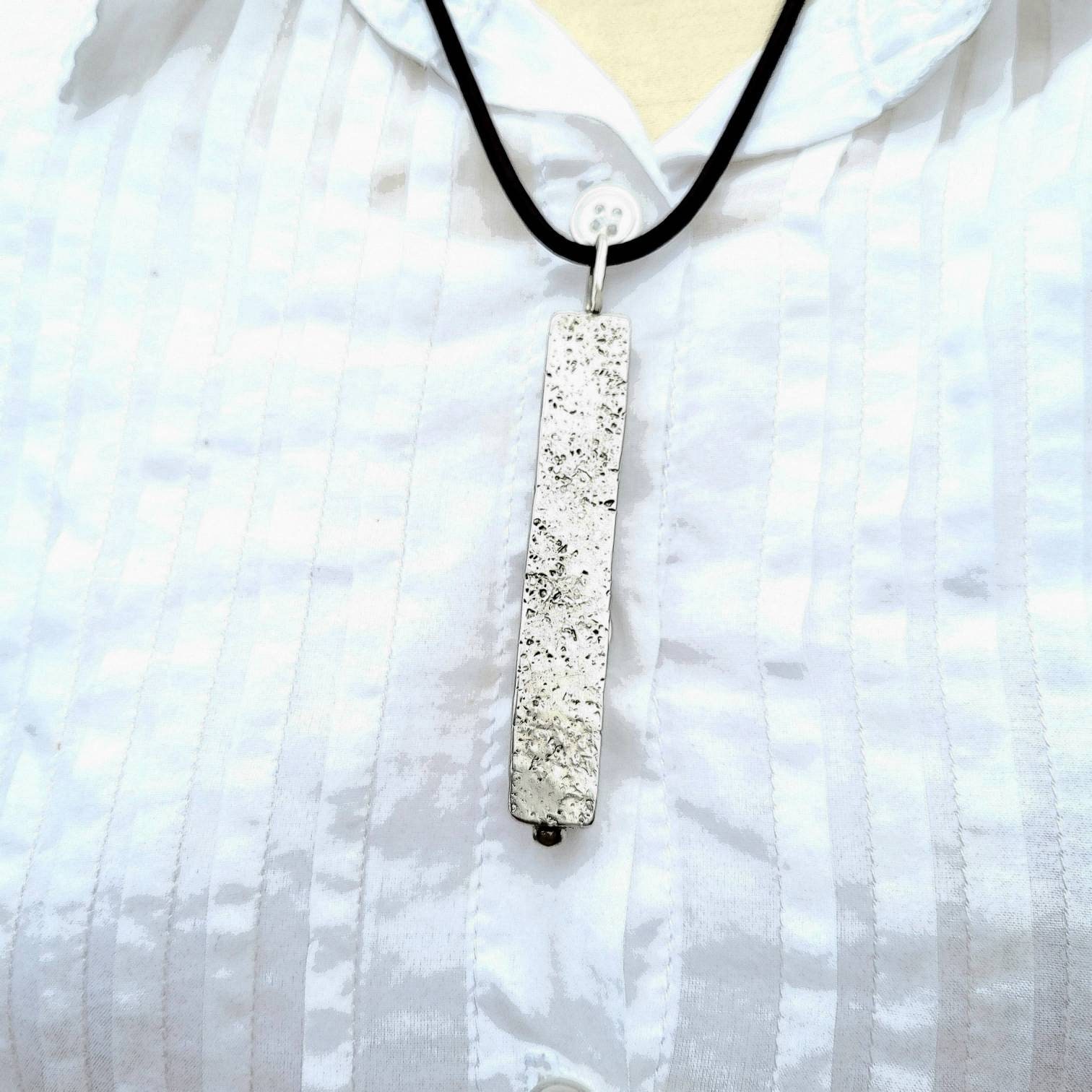 Peacemaker Prayer Box Necklace - Etsy