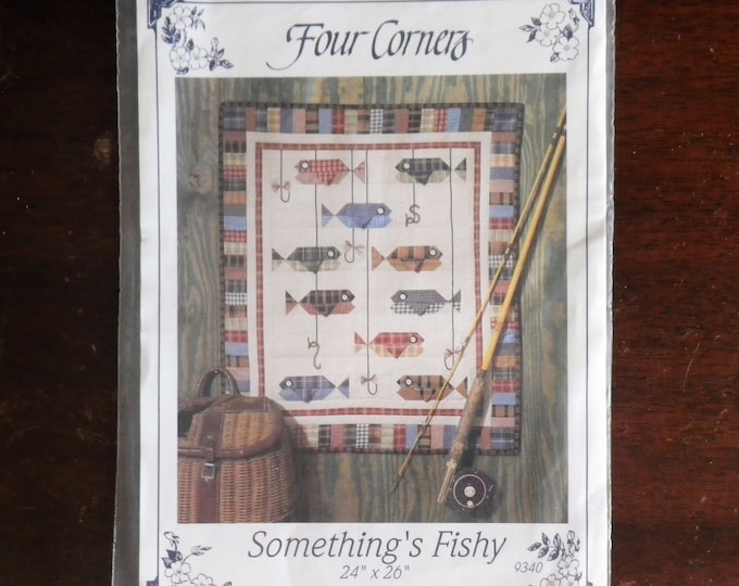 Quilt Pattern Kit SOMETHING'S FISHY by Four Corners Size 24x26 Inches Copyright 1993 Sewing ...