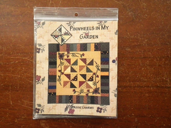 Pinwheels in My Garden Quilt Pattern Wall Quilt or Table - Etsy