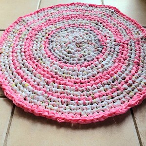 Small Crochet Rag Rug Pink Gray White 26" Artisan Crafted - Farmhouse ...
