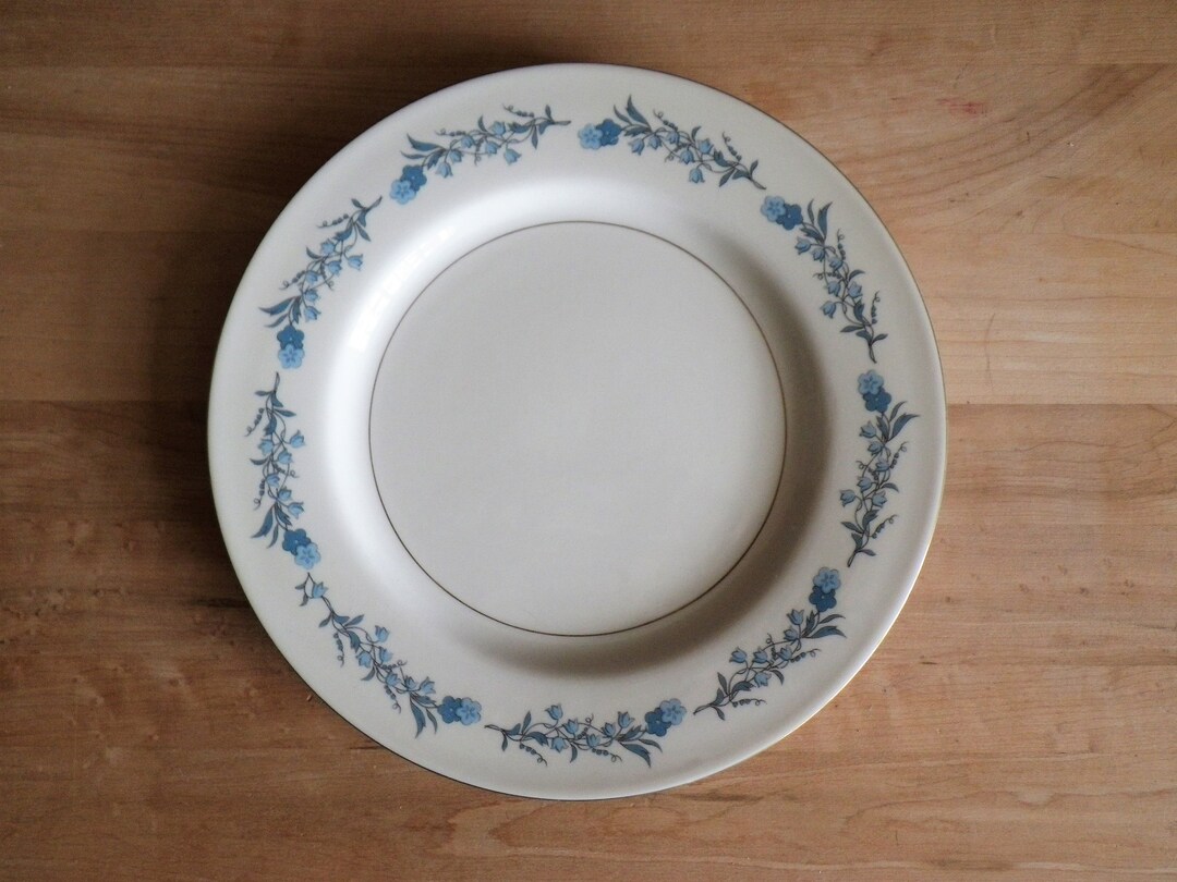 2 Dinner Plates Theodore Haviland CLINTON Blue Flowers Made in USA ...