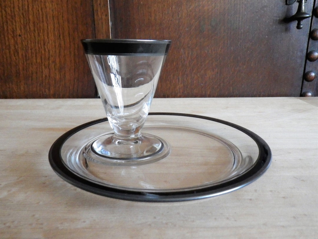 8 Pc Set of 4 Glass Cocktail Plates and Liqueur Cups, Midcentury ...